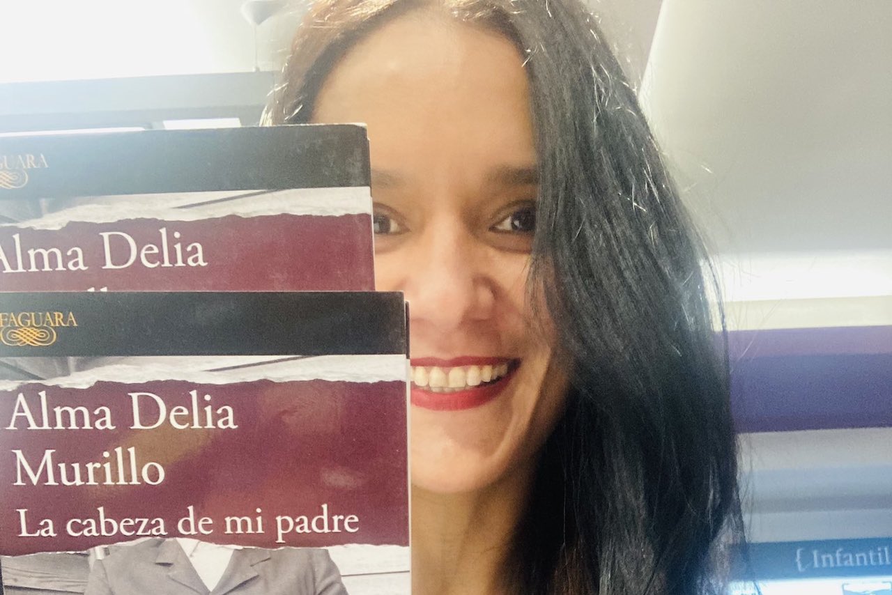Alma Delia Murillo escribió una novela ¿sobre su padre? | El Tecolote